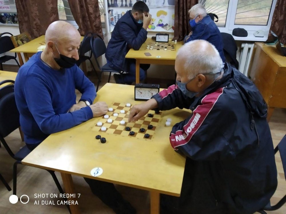 «Залізна Катя» та запеклі бої шашистів: у Кременчуці відбулися змагання ...